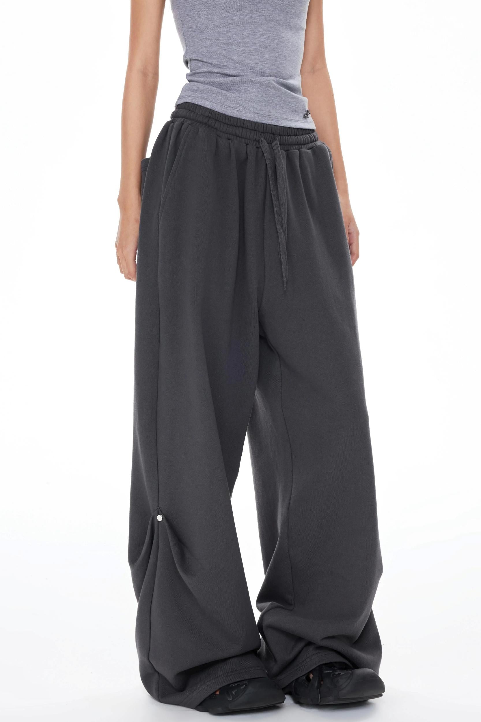 Gray Straight Pants – UrbanSheek