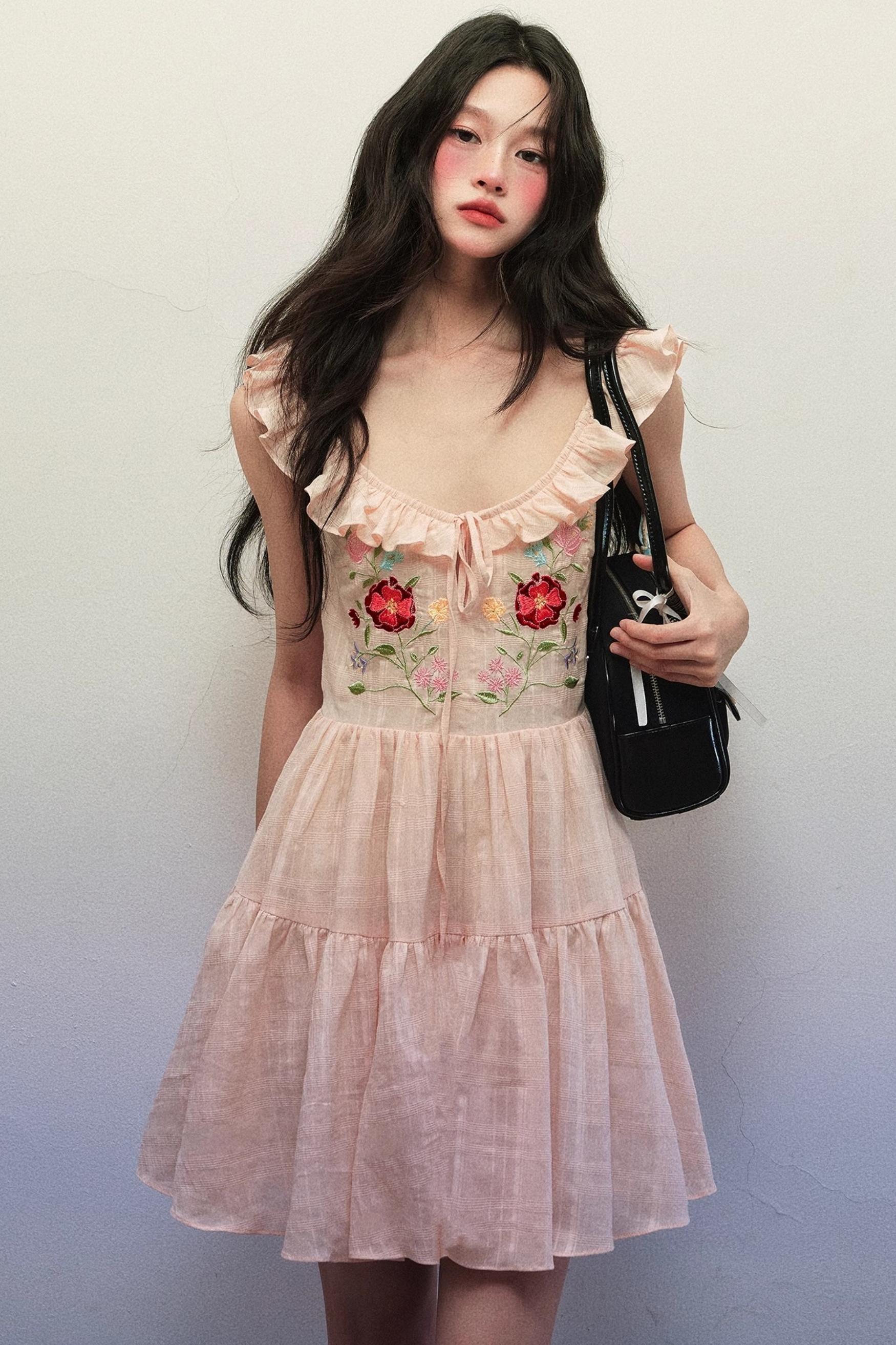 V-Neck Blossom Dress – UrbanSheek