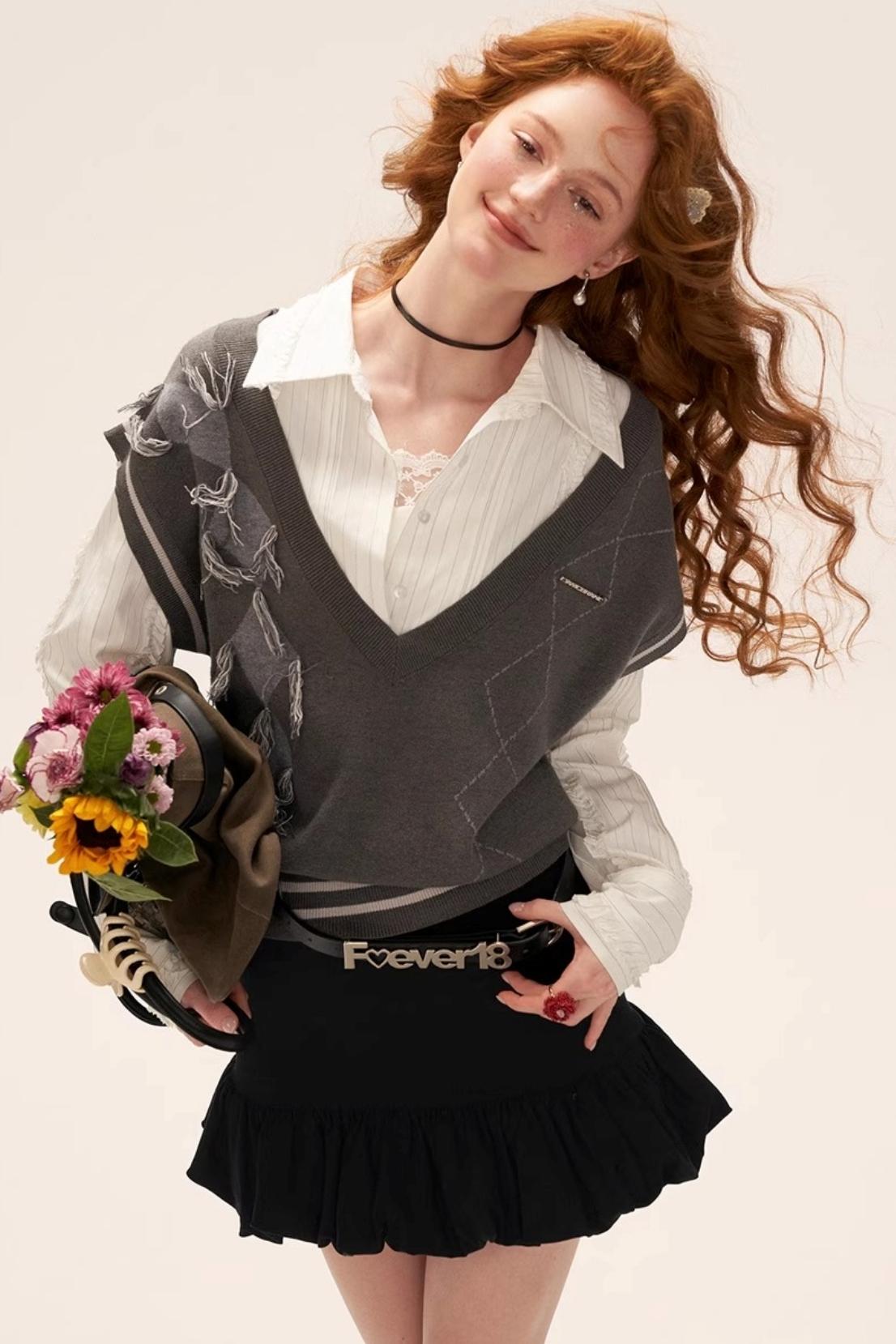 Big V-Neck Sweater Vest – UrbanSheek