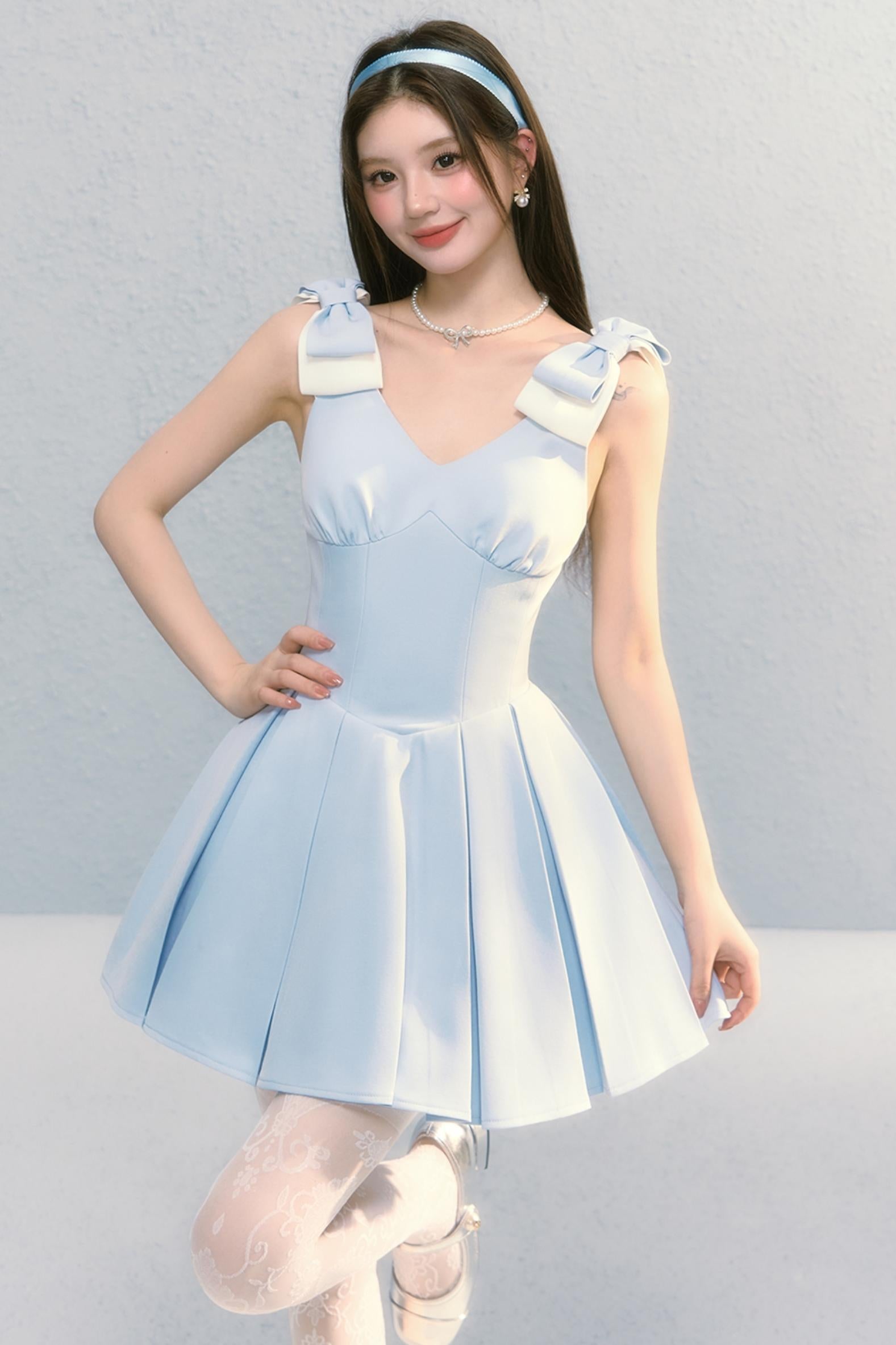 Blue Daughter V-Line Summer Slip Dress – UrbanSheek