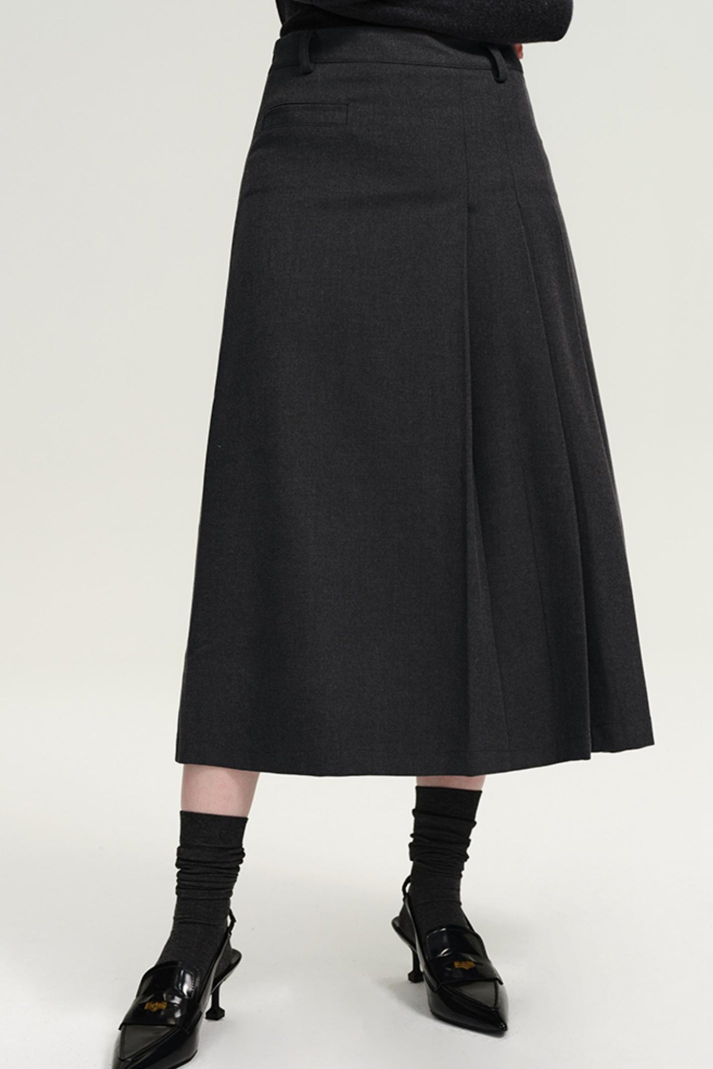 French Woolen High-Waisted Pleated Skirt – UrbanSheek