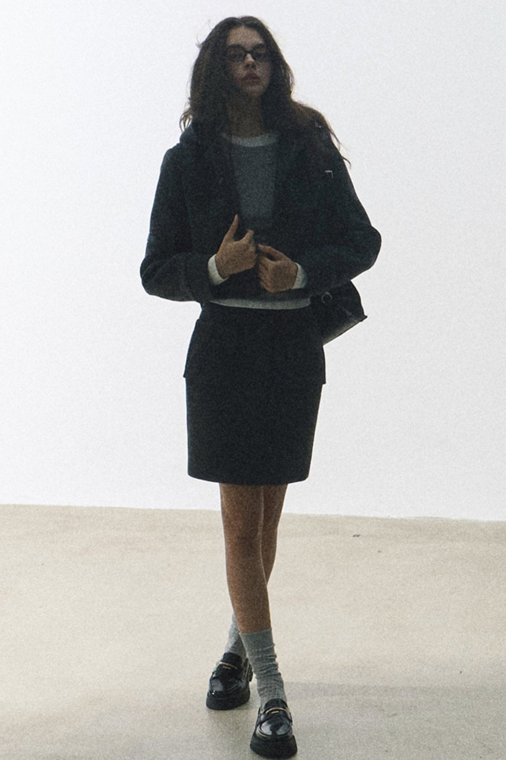 Fashionable Layering Underneath Bottom T-Shirt – UrbanSheek