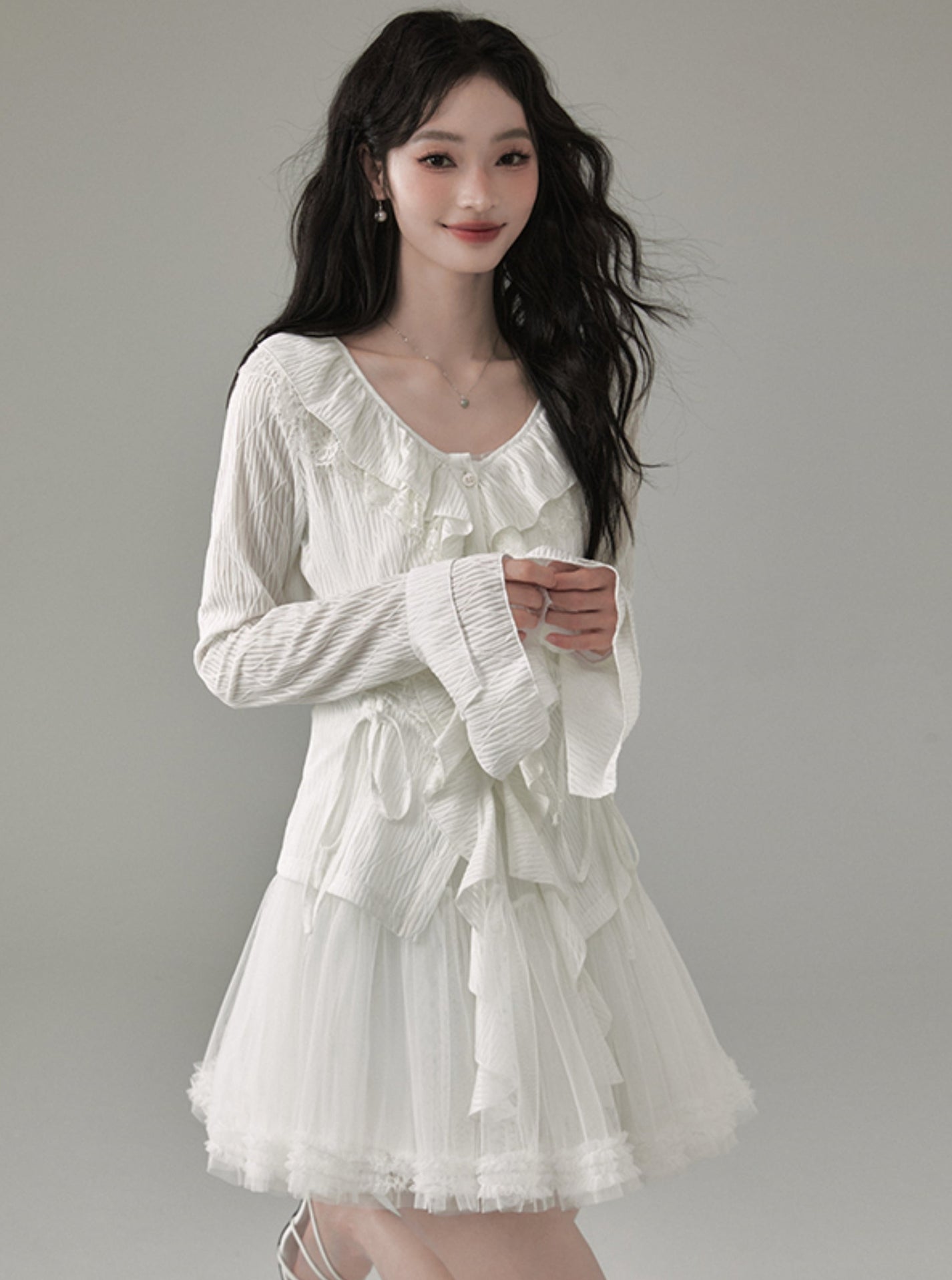 French Retro Ruffled V-Neck Chic Tops – UrbanSheek