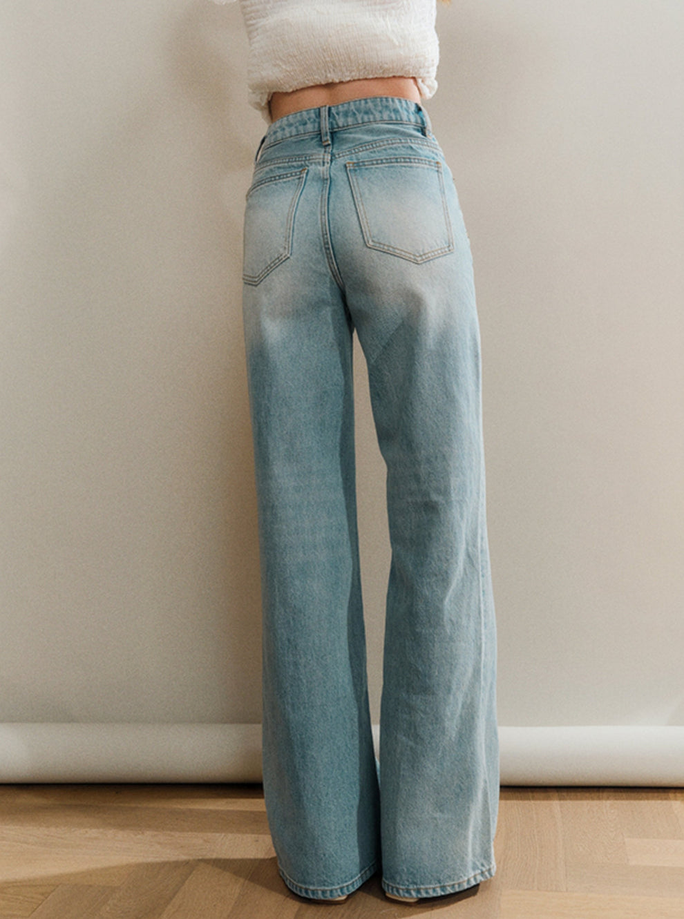 Slim Waist Flared Hip Jeans – UrbanSheek