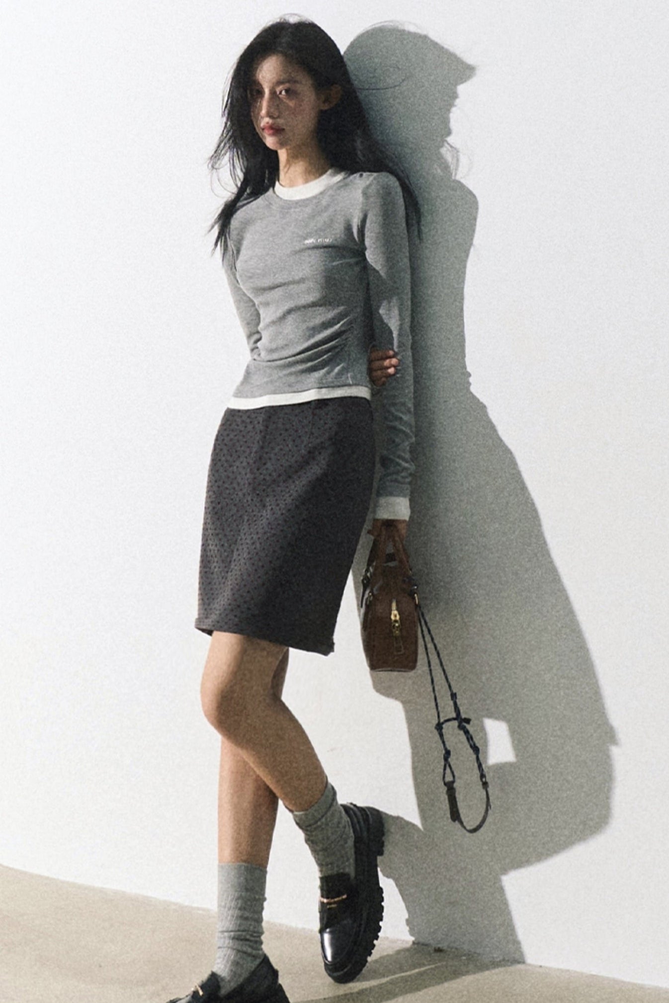 Fashionable Layering Underneath Bottom T-Shirt – UrbanSheek