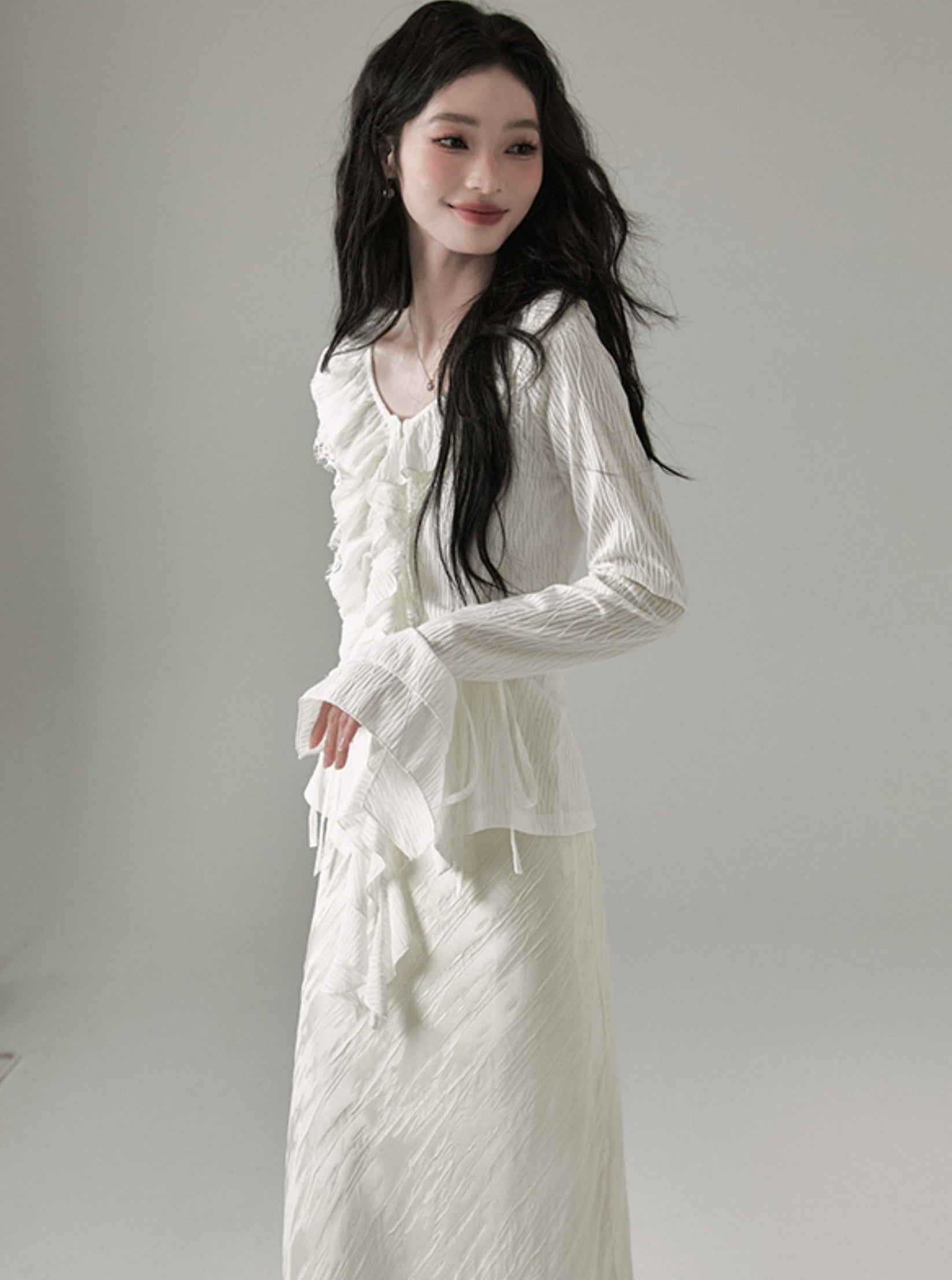 French Retro Ruffled V-Neck Chic Tops – UrbanSheek