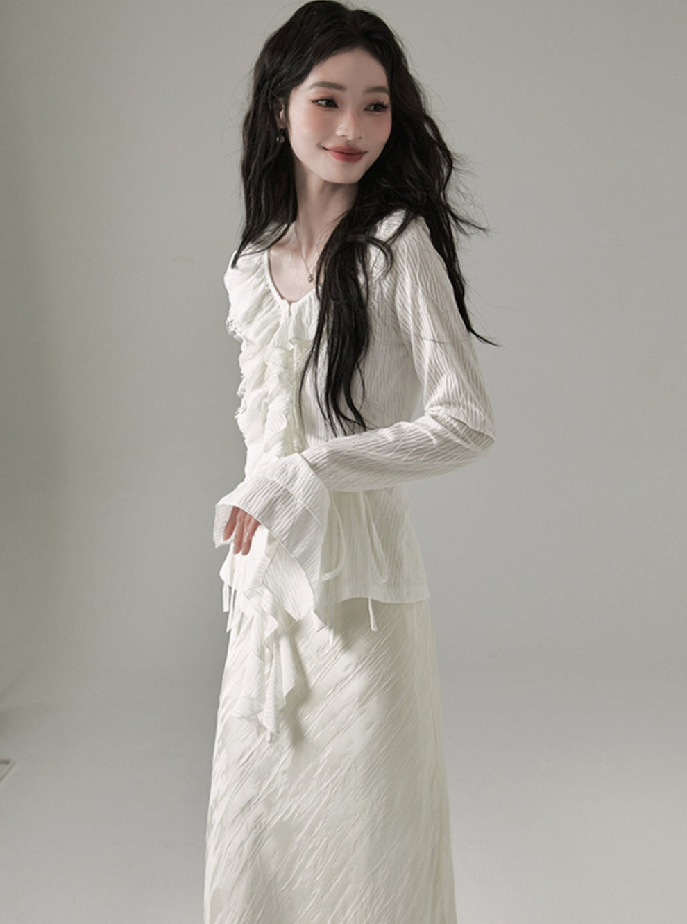 French Retro Ruffled V-Neck Chic Tops – UrbanSheek