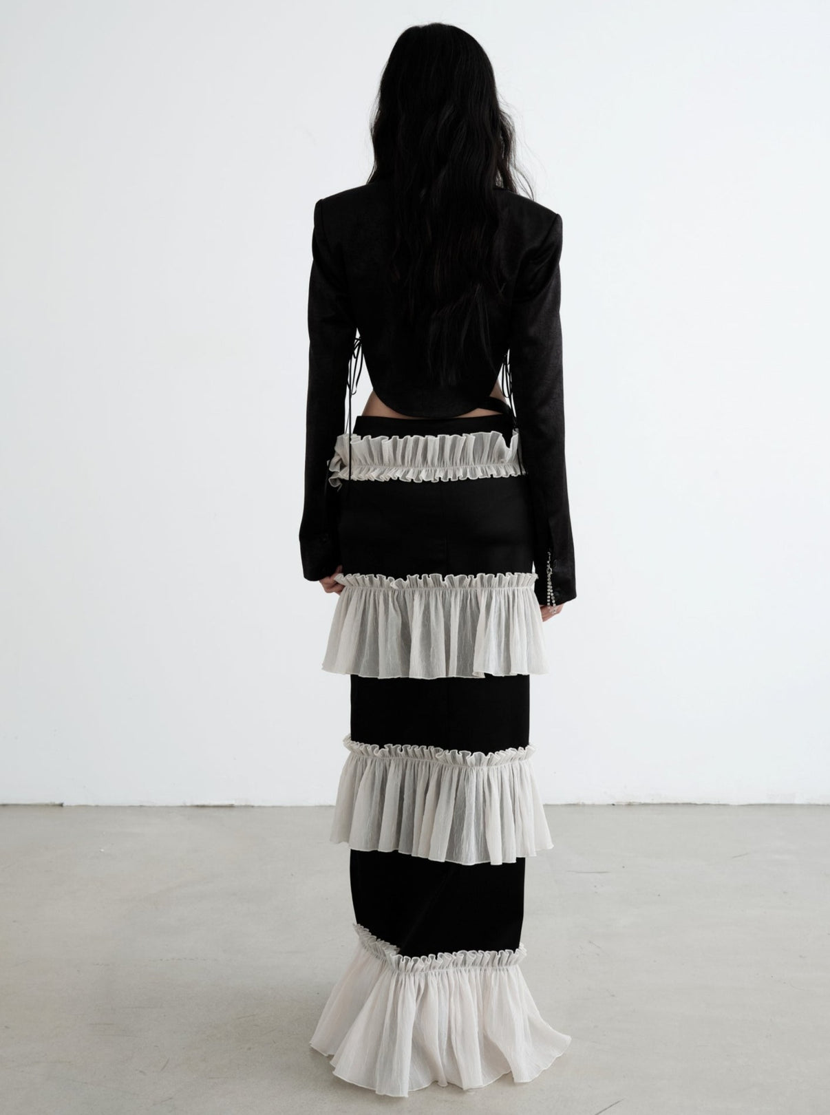 Waistless Pleated Textured Satin Coat – UrbanSheek