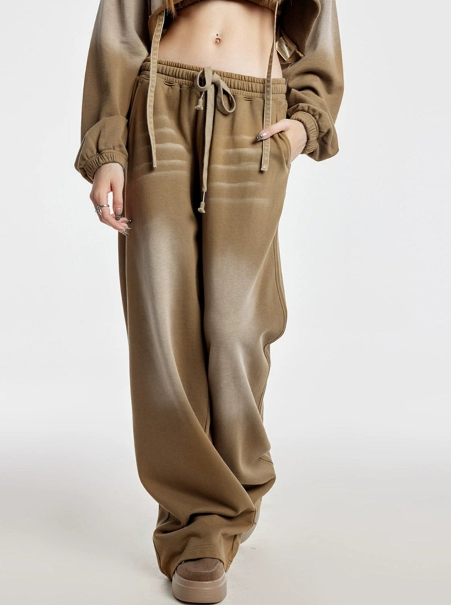 Deep Khaki Large Straight Pants – UrbanSheek